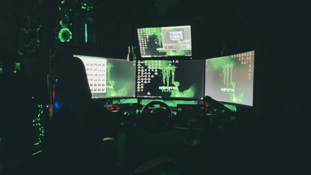 Thrustmaster T300RS / Logitech G29 / My Sim Rigs